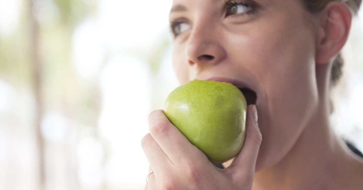 How Many Times to Chew Your Food [11 Ways to Improve Digestion] – Organixx